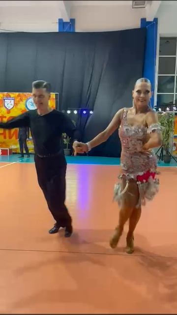 Спортивные бальные танцы #сеньоры #ча-ча-ча.