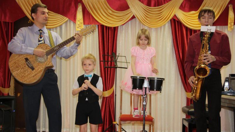 "Ракета" / Семейный квартет "А4"