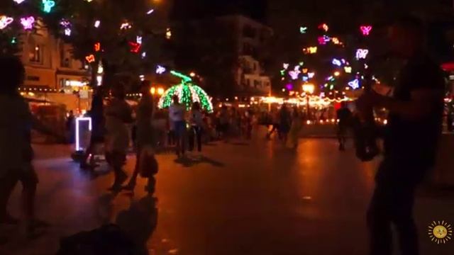 Крестный отец уличный музыкант