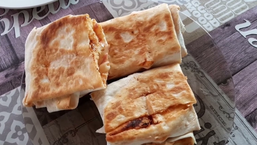 Vlog Воспоминания 2021г. Готовим лаваш с колбасой.