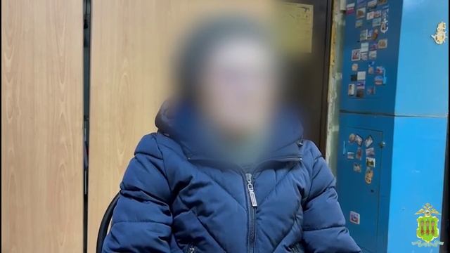В Пензе полицейские спасли пенсионерку, которая хотела отправить мошенникам деньги в ботинках