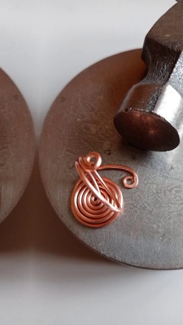 #shorts Кольцо из медной проволоки с кабошоном лэмпворк  Мастер-класс на канале.