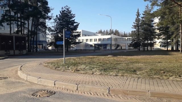 Санкт-Петербург. Современный научный центр радиологии, в посёлке Песочный, ул. Ленинградская, 70.