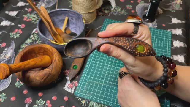 ЛОЖКА ЧЕРНУШКА моя новая Магическая помощница. Масло и обжиг для дерева.