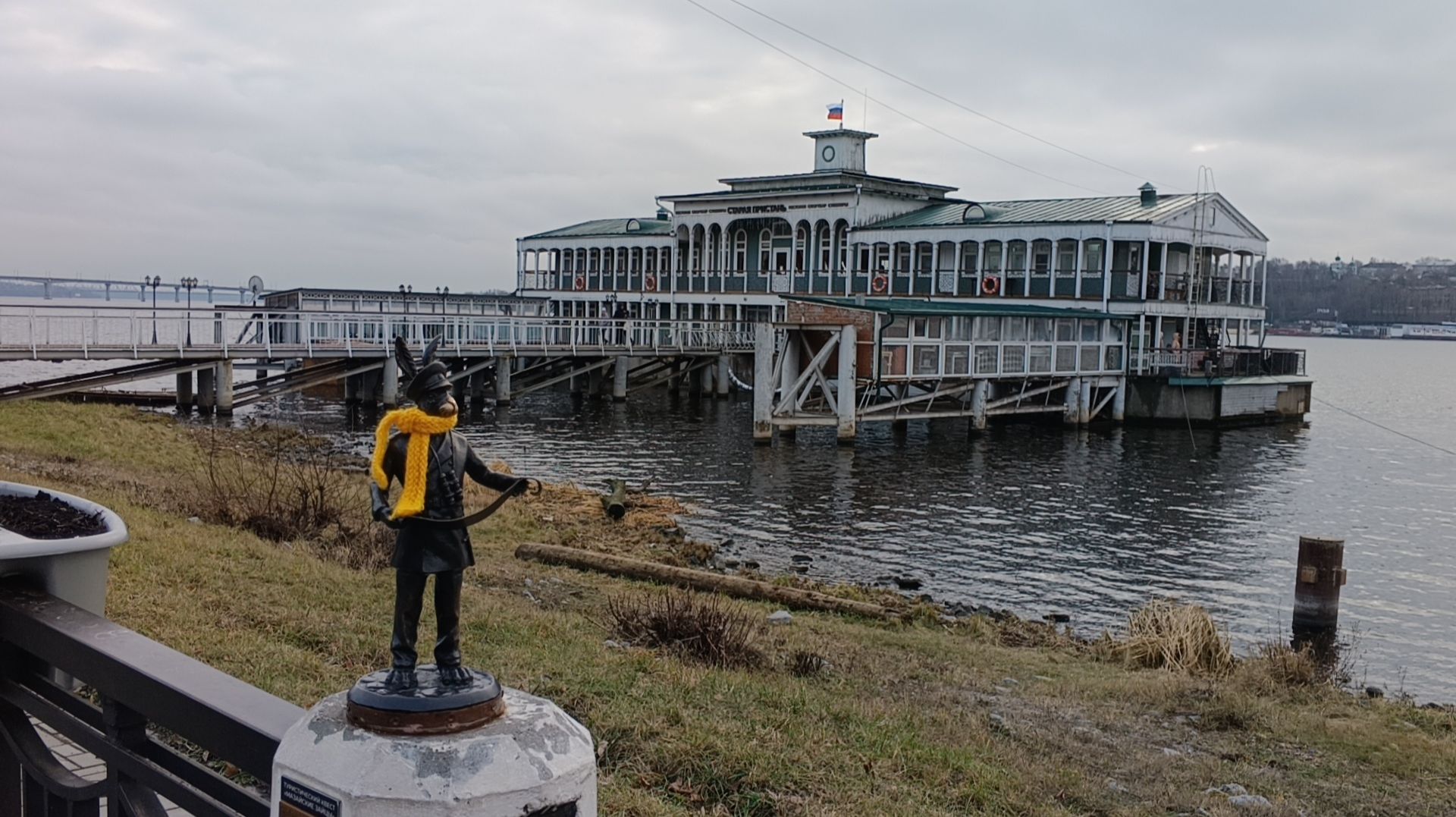 ЗдорОво, Кострома. Часть 5. К Волге по Молочной горе. Ряды, набережная, таможня, зайцы