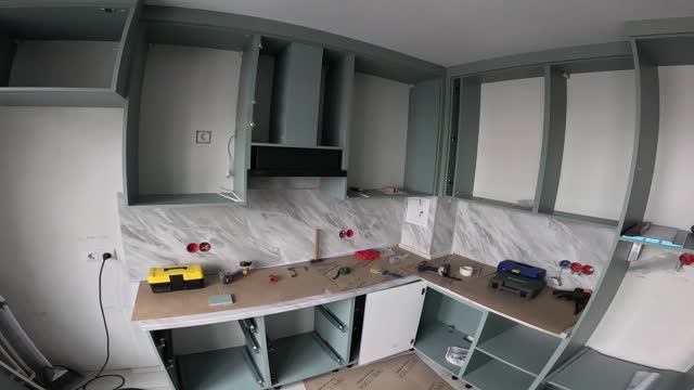 Зелёная кухня (8). Подсветка, розетки.