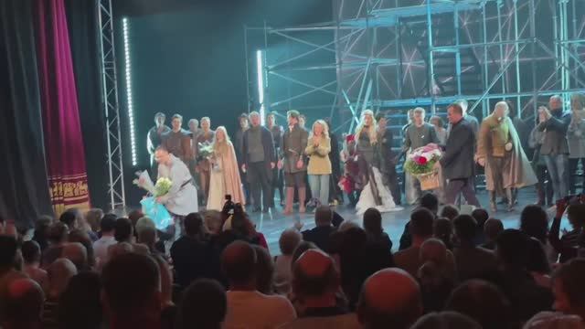 Тверской театр драмы. Премьера  "Гамлет".  Режиссер - А. Павлишин. Поклоны. 28-11-2025