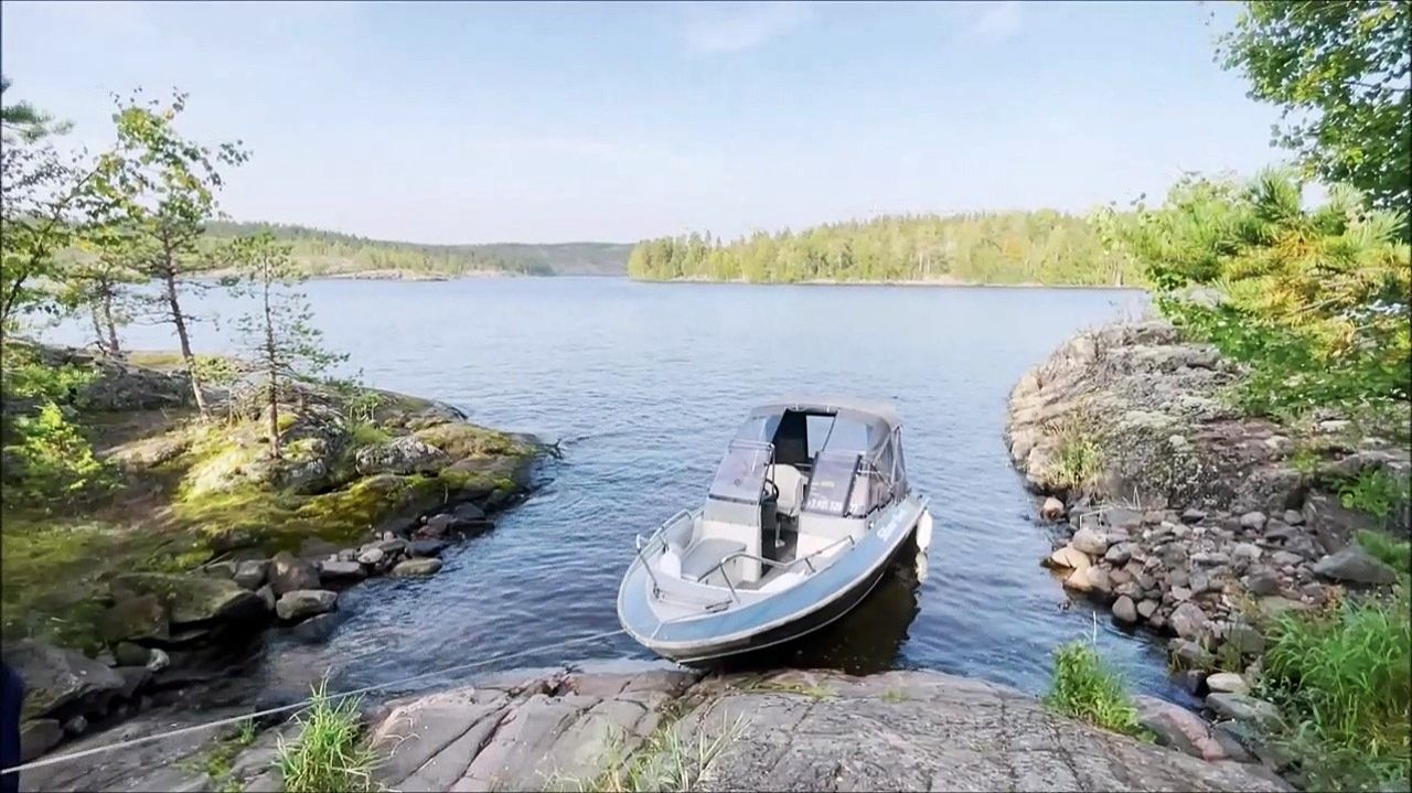 Карелия. На катере по ладожским шхерам