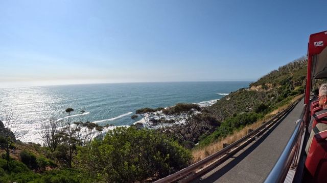 ЮАР. Кейптаун. Прогулка по городу на красном двухэтажном автобусе Hop-On Hop-Off.