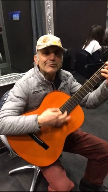 Круто исполнил)