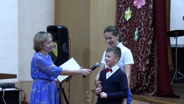 Тёплый и светлый получился праздник в светловской школе