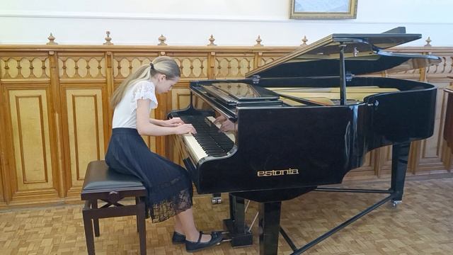 Кириллова София 12 лет. 6 класс ДМШ 5 г. Красноярск. Г. Свиридов. Музыкальный момент