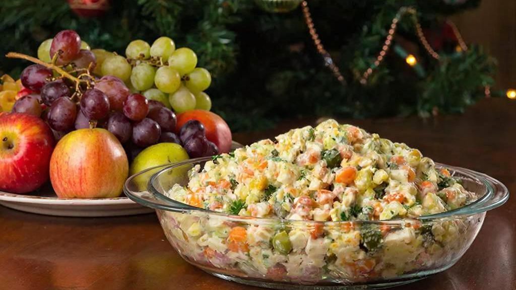 Салат "ОЛИВЬЕ" на Праздничный Стол