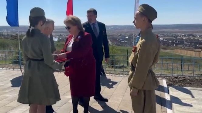 Памятник воинам-землякам «Вечная память. Вечная слава воинам» на территории Грановской школы