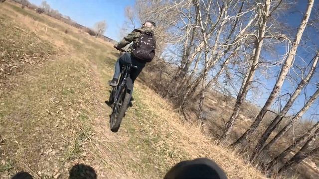 Ползаем с дядей Вовой по сухим протокам.