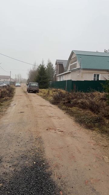 Продается  участок 10 соток с собственным  лесом и небольшим фундаментом в черте г. Александров,