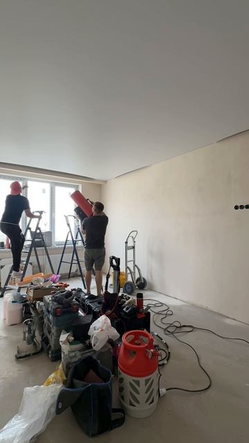 Монтаж натяжного потолка в Геленджике | Продолжаем ремонт квартиры в мкр. Северный #монтаж #потолок