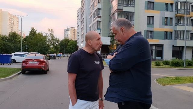 Конфликт на кино съемках на улице - Петрович и Мужик