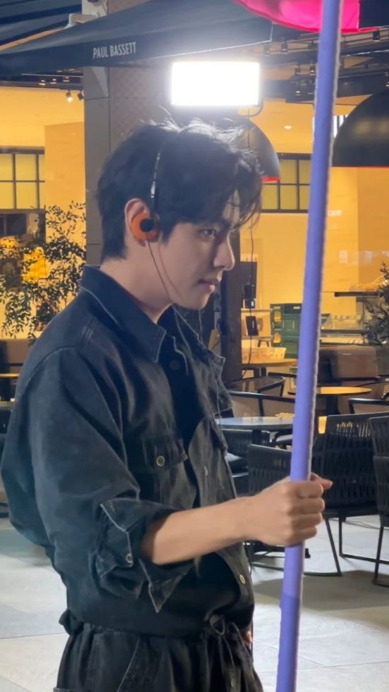 V ✌️ bts new шикарен