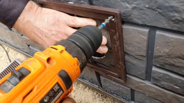 Заказ-Дом облицовка фундамента террасы фасадными панелями, что такое продухи и монтаж вентрешеток