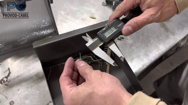 HRFT-301L Установка обрезки выводов компонентов