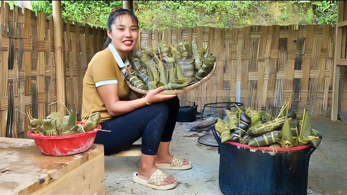 Собираю урожай маниоки, и пеку из него пироги, для продажи на рынке. Дуонг. Жизнь во Вьетнаме