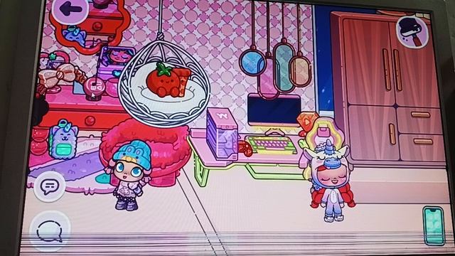 Все проснулись из-за морозов. На улице минус 17. Аватар ворлд