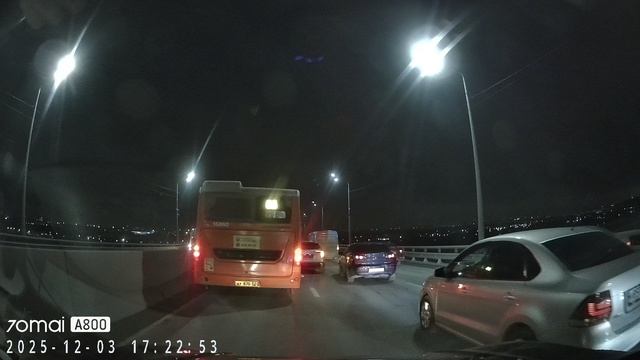 ДТП с автобусом на Мызинском мосту, 03.12.2025