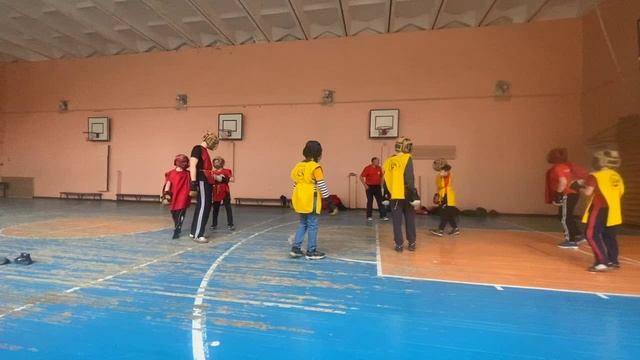 2025.12.01. Стенка на стенку тренируют Станичники