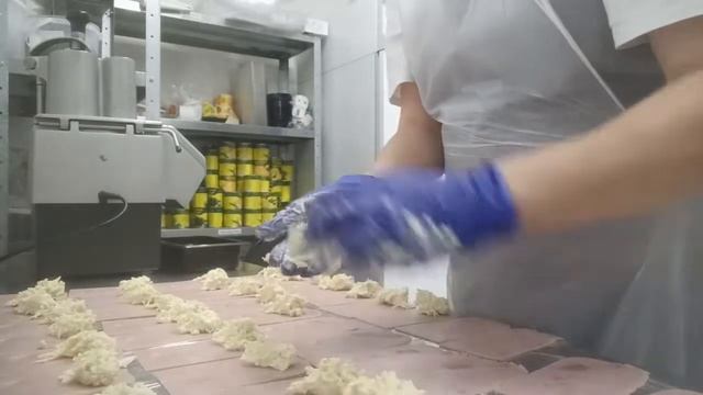 Рулетики с ветчиной и сыром. Как готовлю на производстве