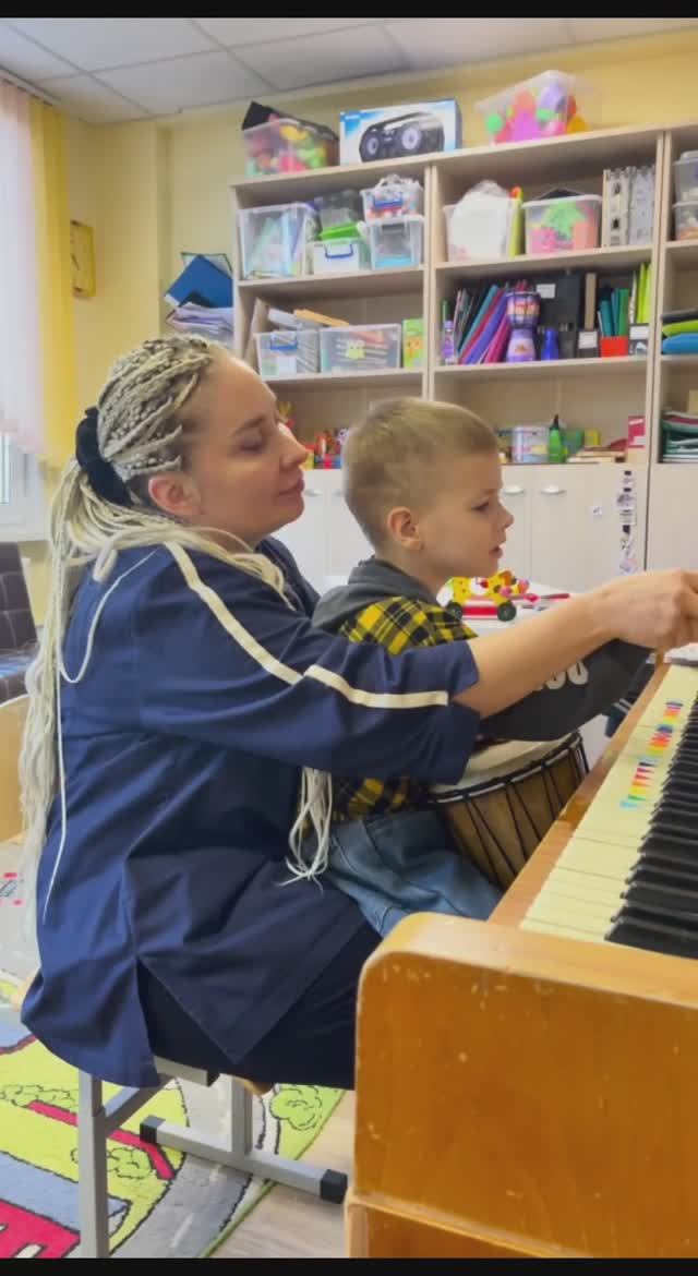 Смотри как запускают речь!!! #запускречи #аутизм #задержкаречи #aba #музыкальнаятерапия #логопед