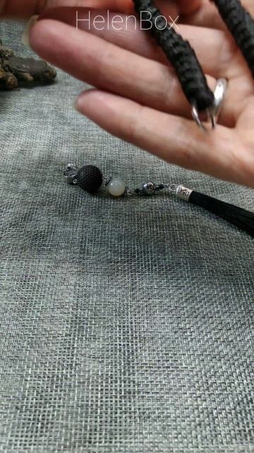 HelenBox | Подвеска в машину с натуральным Эбеном, 15мм. и Нефритом #helenbox #jewelry #эбен