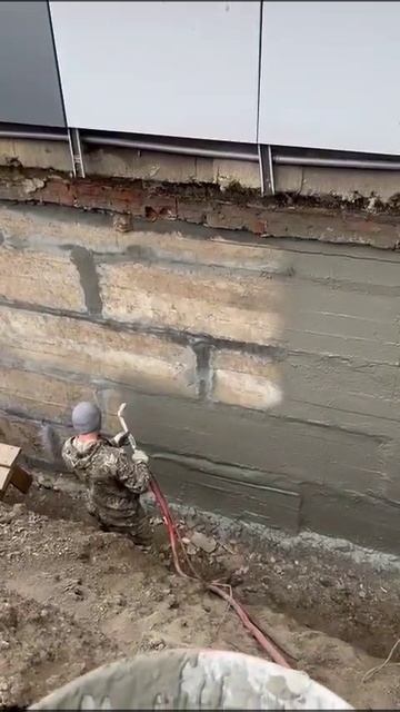 Нанесение гидроизоляционного состава Кальматрон-Акриласт