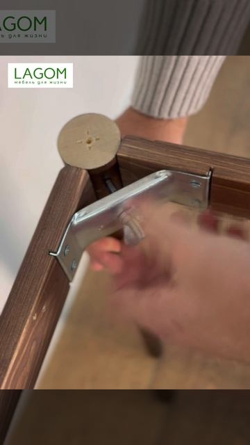 Регулировка ножек для устойчивости мебели