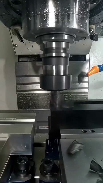 Обработка пластика одноперьевой фрезой из твердосплава. #фрезеровка #фреза #твердосплав #пластик