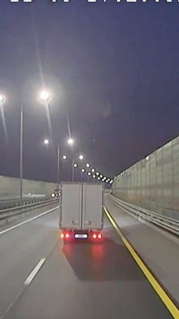 Отвлёкся и в ГАЗель #ДТП #авария #ПДД #БДД #дорога #соблюдайПДД #безопасностьнадороге #ГИБДД