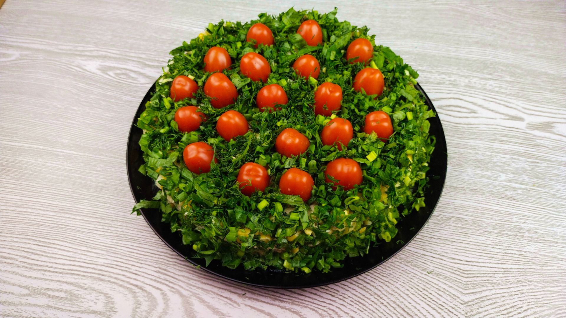 Как ЛЕГКО украсить САЛАТЫ/Салат ЛЕСНАЯ ПОЛЯНА/Разметают Первым На Столе!