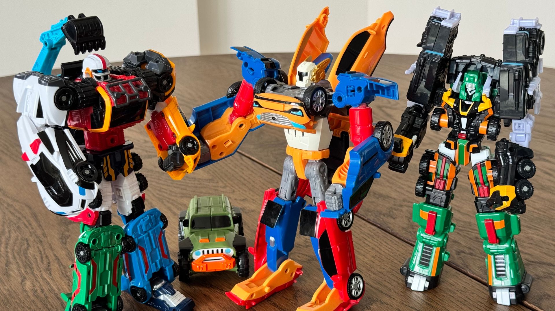 ТОБОТЫ ЧЕЛЛЕНДЖ: Трансформация 6 тоботов-роботов на время! видео для детей