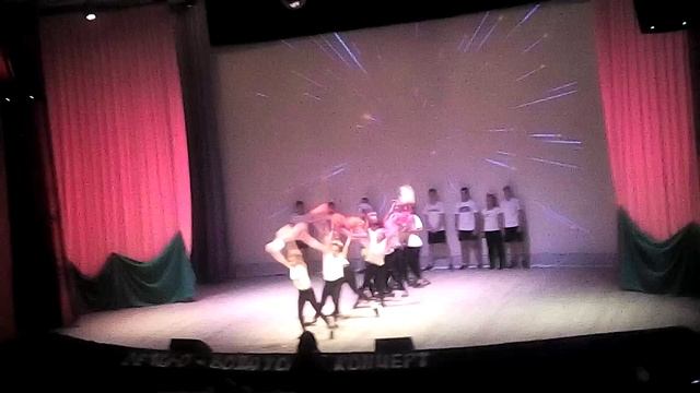 Крутой номер. Черлидинг в детском лагере Олимпийская деревня. Выступление в ДКС. Зрителям нравится