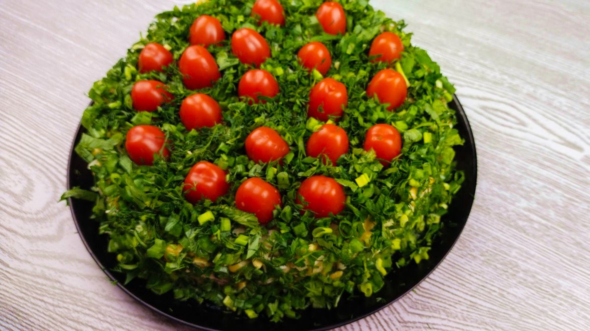 Обалденно Вкусно!!Салат ЛЕСНАЯ ПОЛЯНА/Разметают Первым На Столе!Как украсить салаты