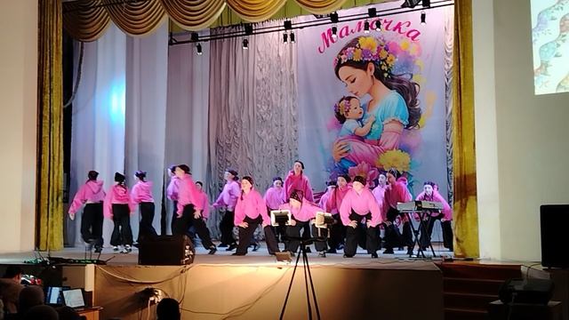 Танец "Драйв" от ансамбля Калейдоскоп