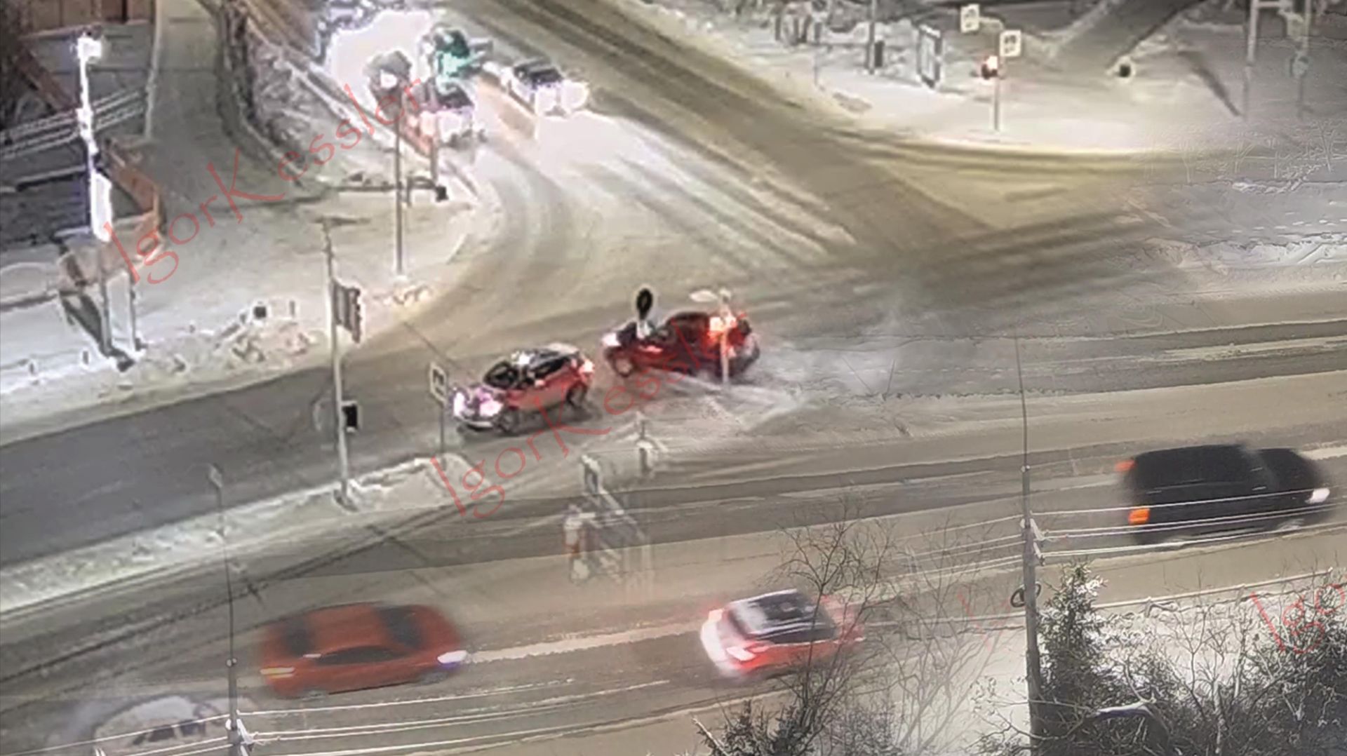 Испортил городское имущество и скрылся в Сургуте