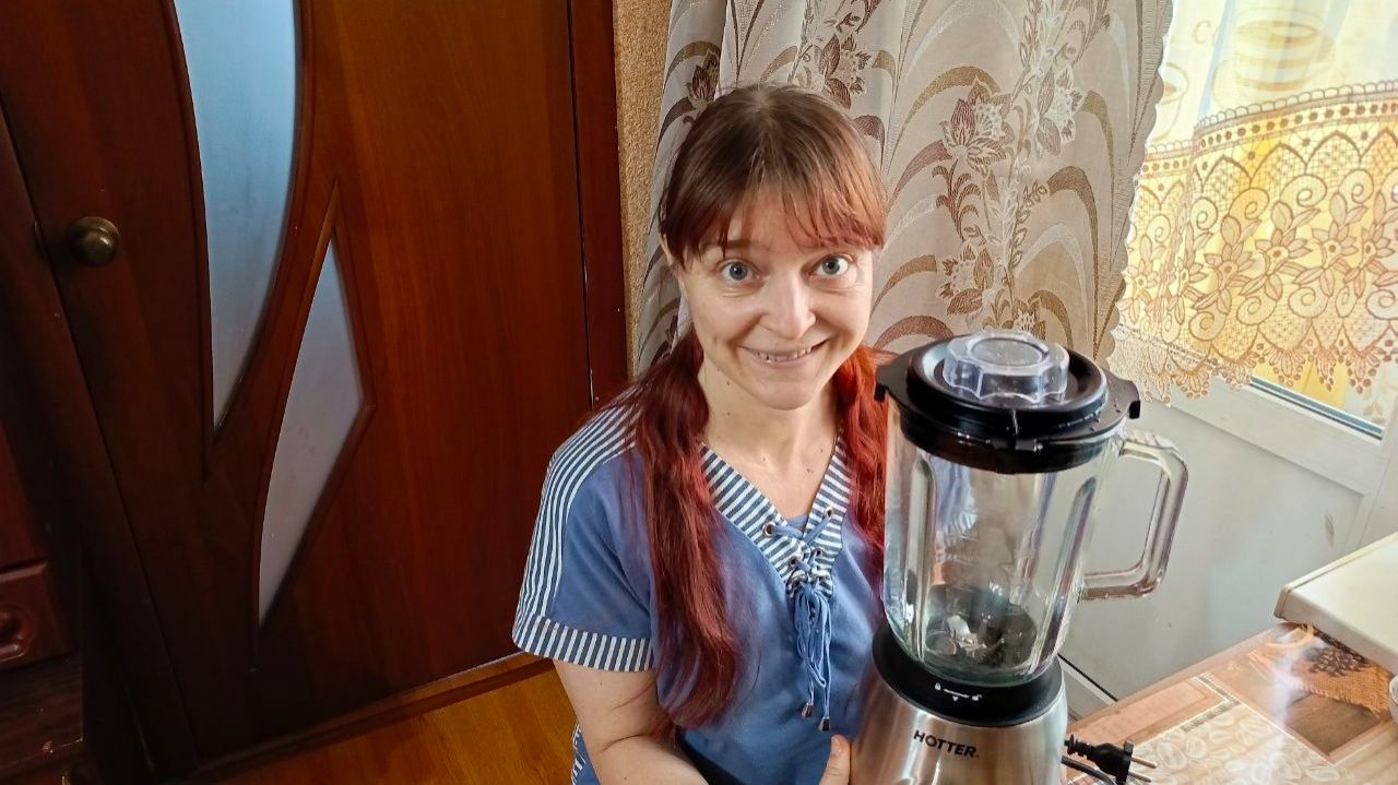 Купили классный блендер (мультивер). Будем делать смузи.