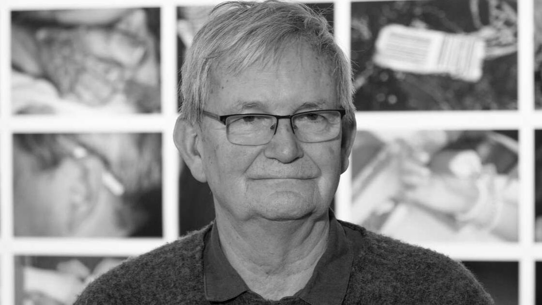 Умер фотограф Мартин Парр, снявший открытие первого McDonald's в Москве