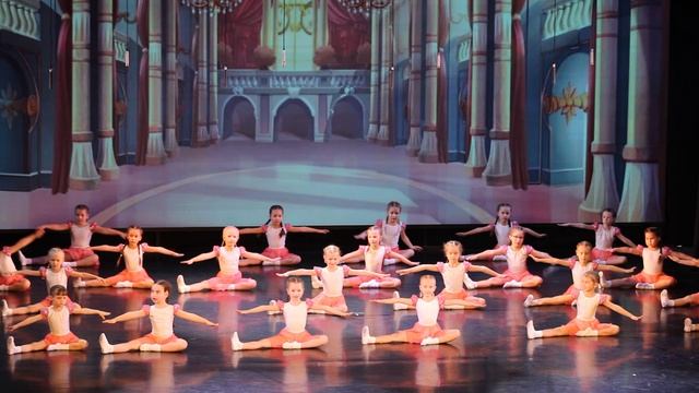 Золушка 2.0 HD. Бусинки. Отчетный класс-концерт, посвященный "Дню Матери" 2025. Таганрог ГДК