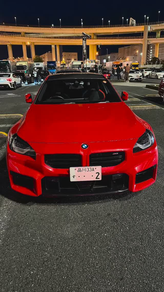 Крутые тачки на легендарной DAIKOKU PARKING AREA