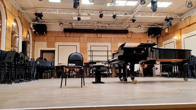 Скрипка, виолончель. Концерт в Институте музыки имени Шнитке