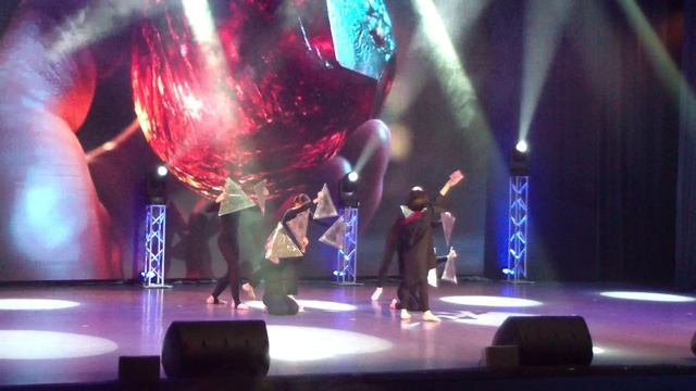 Танец зеркала