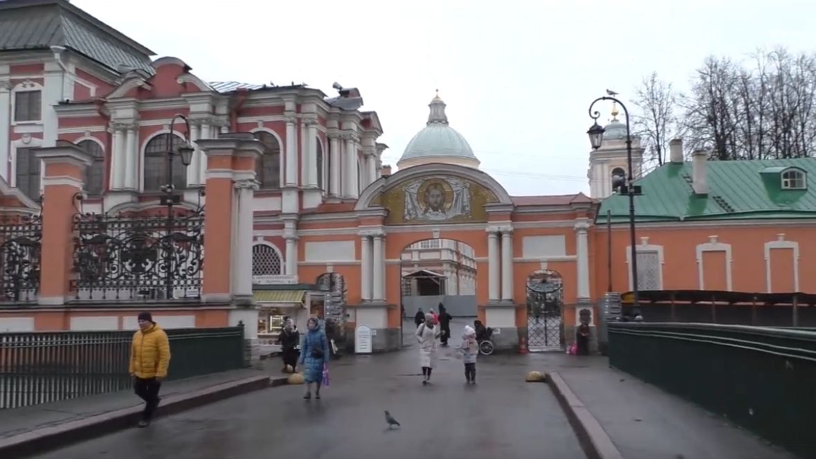 Лавра, Некрополи, Митрополичий сад и прочее. Петербург. 07.12.25.