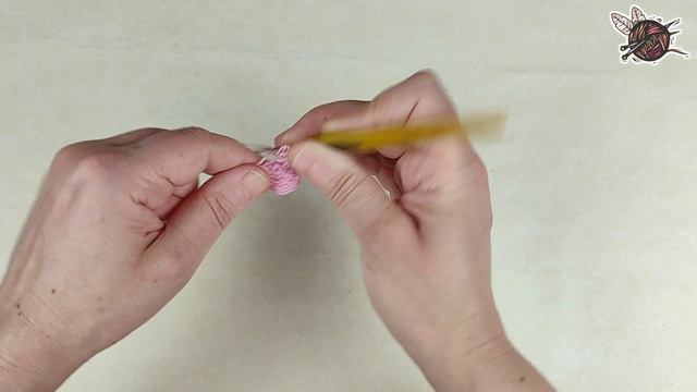 Лепестки крючком из столбиков разной высоты